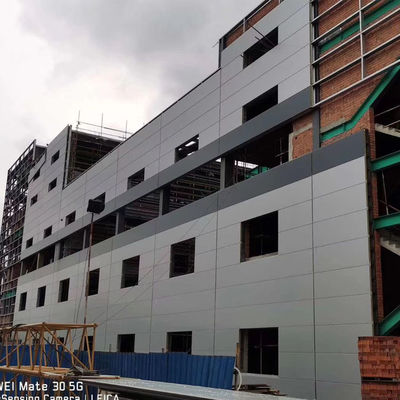 Steel Structure Warehouse with Sandwich Panel Roof and Wall Cladding