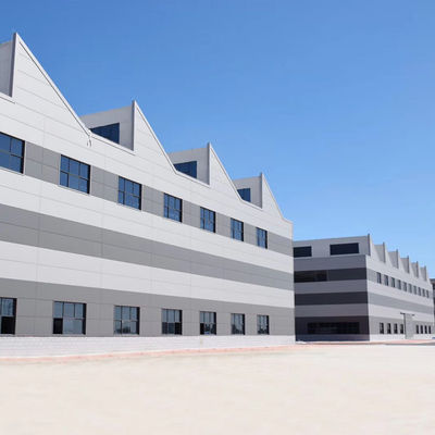 Steel Structure Warehouse with Sandwich Panel Roof and Wall Cladding